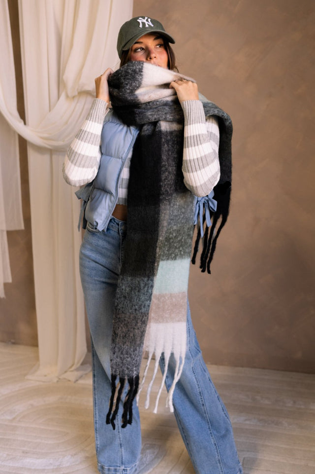 Maren Plaid Fringe Scarf - Lizard Thicket