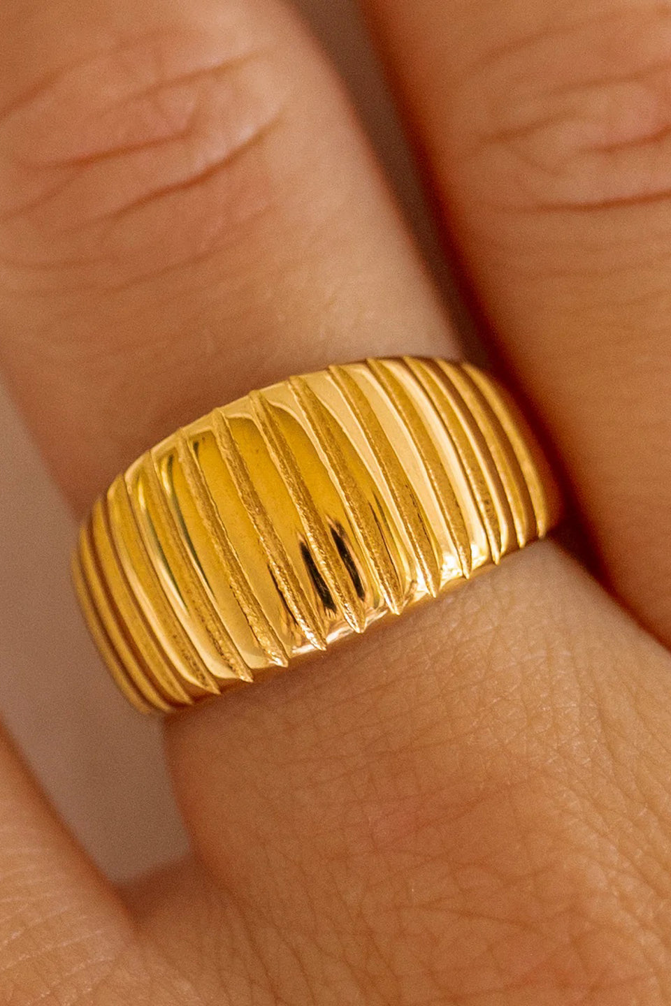Milan Gold Ribbed Ring - Lizard Thicket