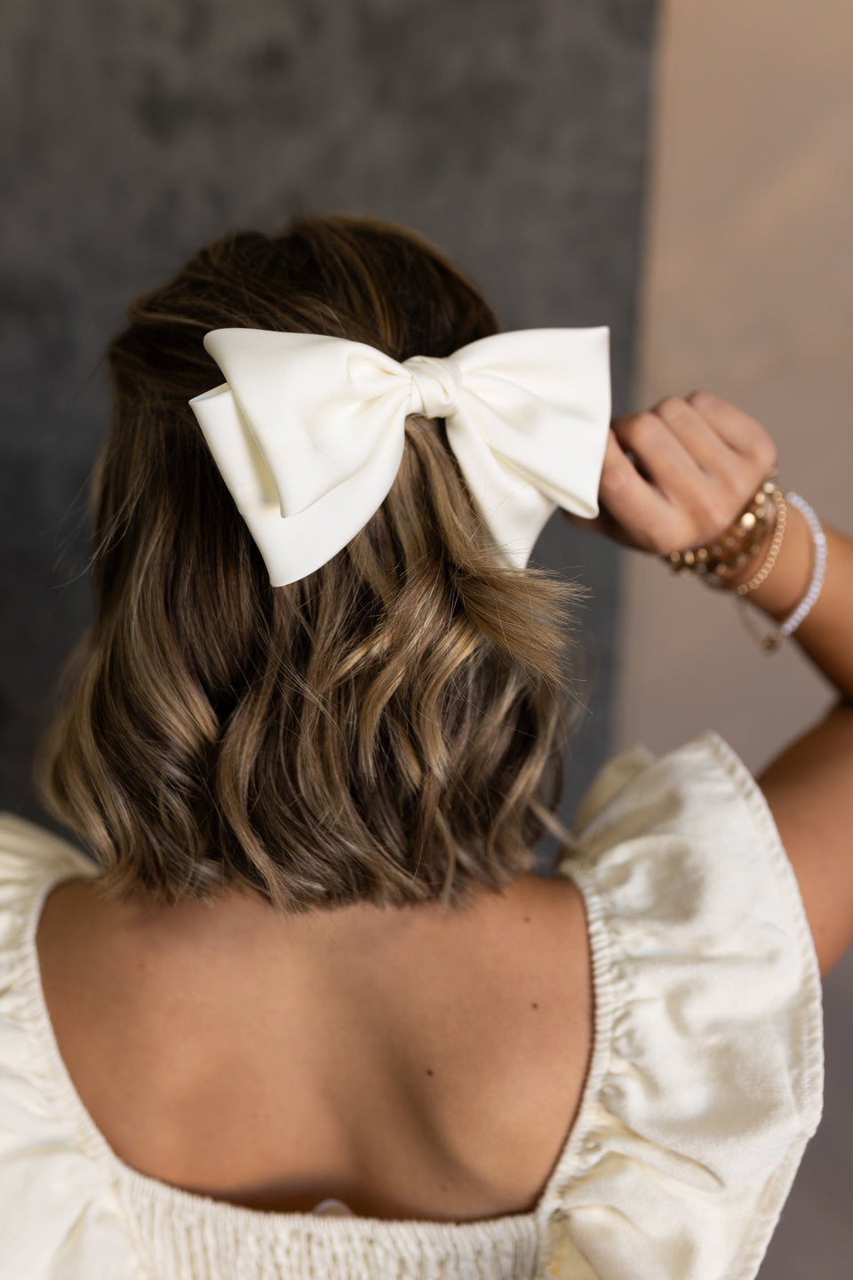 Emmaline Short Satin Hair Bow - Lizard Thicket