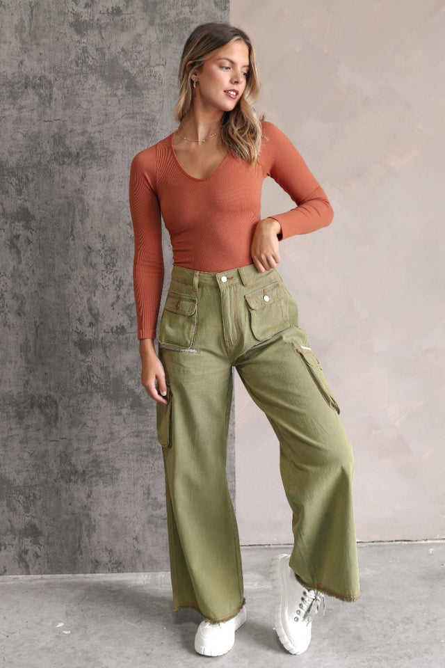 Kimberly Olive Wide Leg Cargo Pants - Lizard Thicket