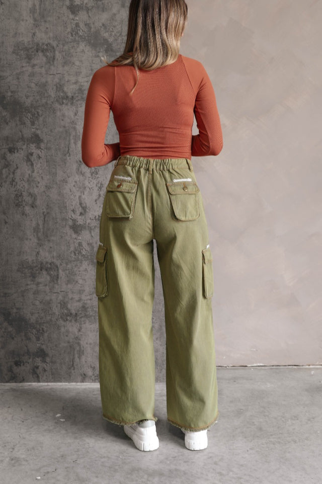 Kimberly Olive Wide Leg Cargo Pants - Lizard Thicket